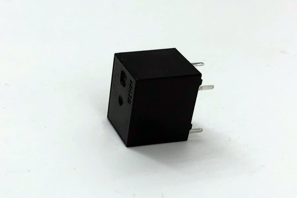 Ford Light Control Module Relay, Omron G5LE | Tanin Auto Electronix